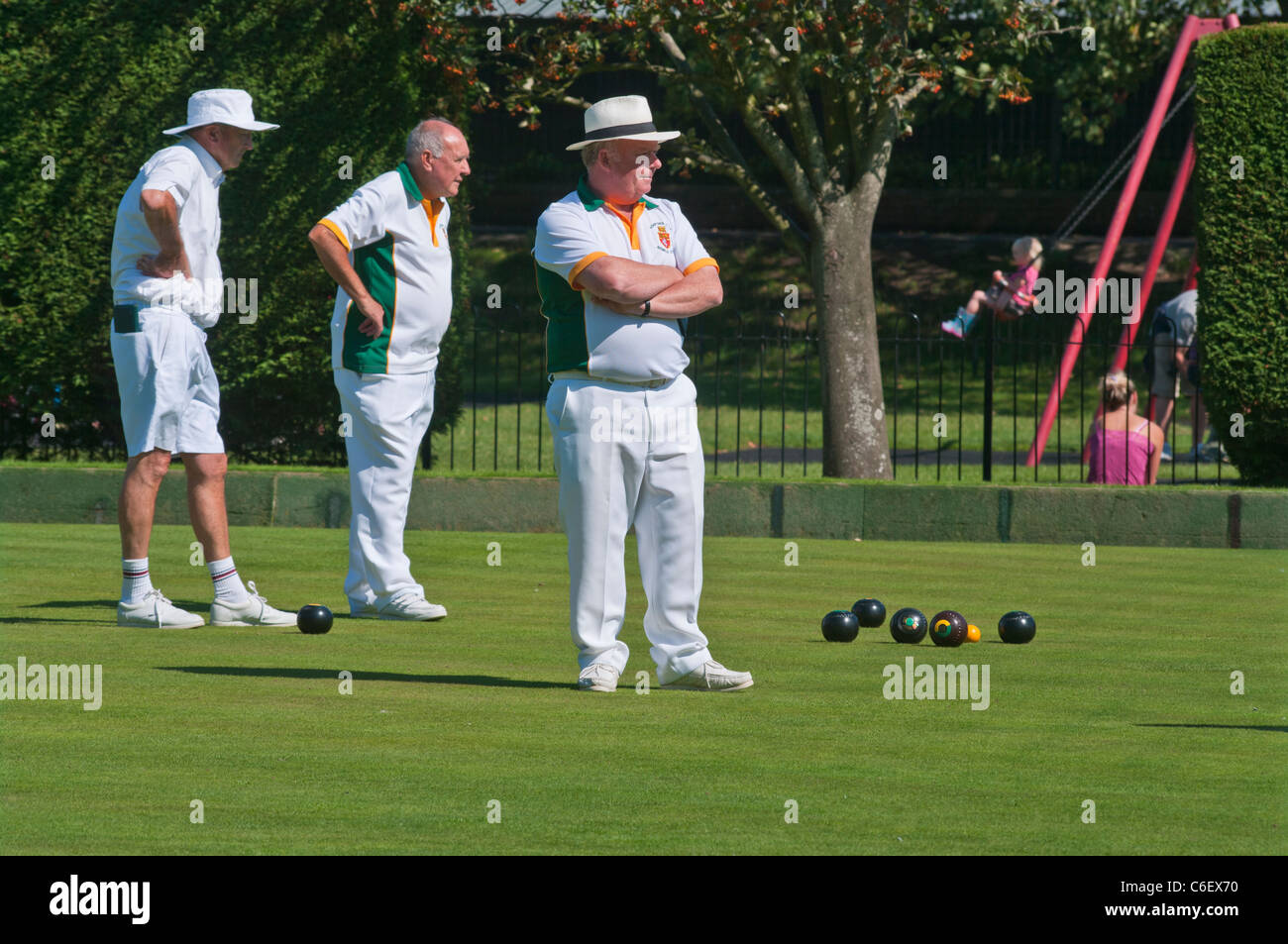 Men Playing Lawn Bowls Stock Photo - Alamy