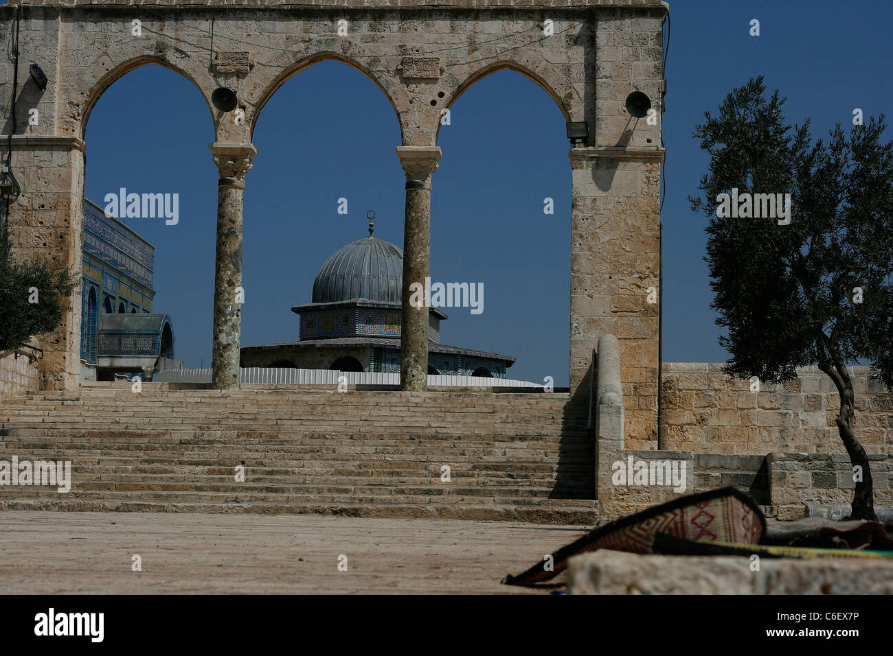 Entrance of temple mount jerusalem hi-res stock photography and images ...
