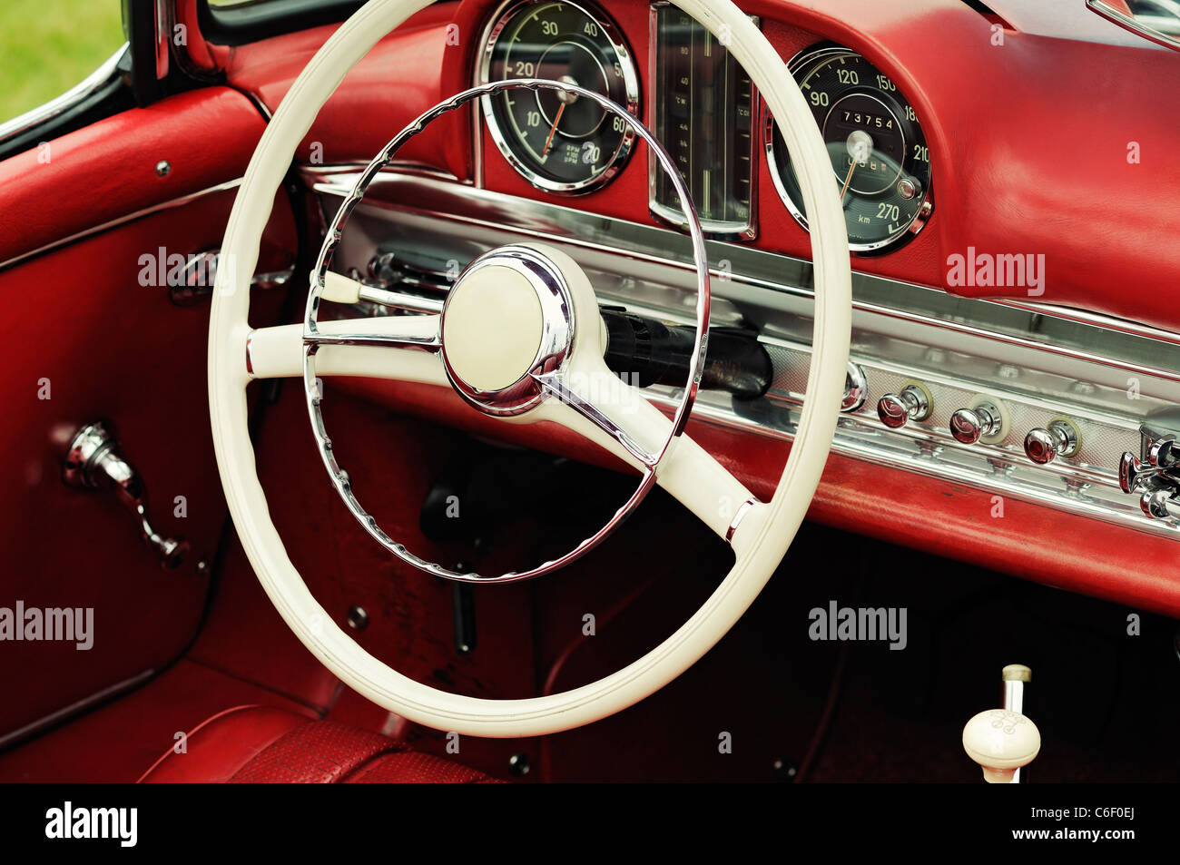 Vintage motor car cockpit hi-res stock photography and images - Alamy