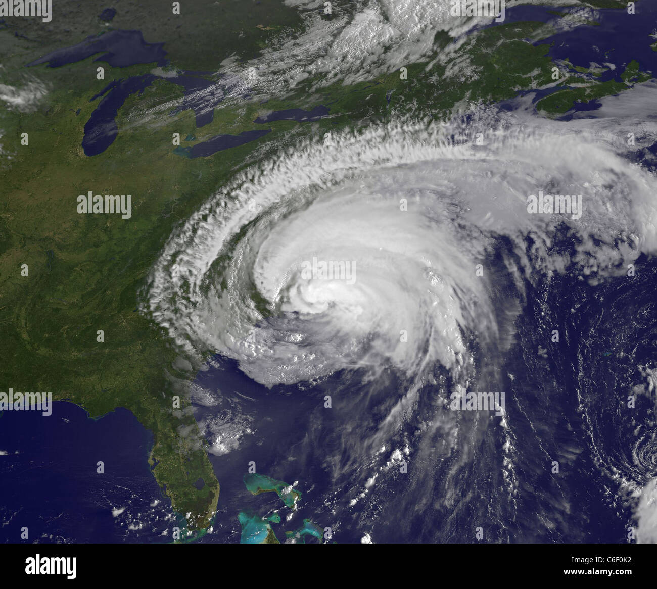 Satellite head hi-res stock photography and images - Alamy