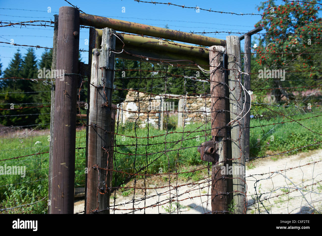 Abandoned border check point hi-res stock photography and images - Alamy
