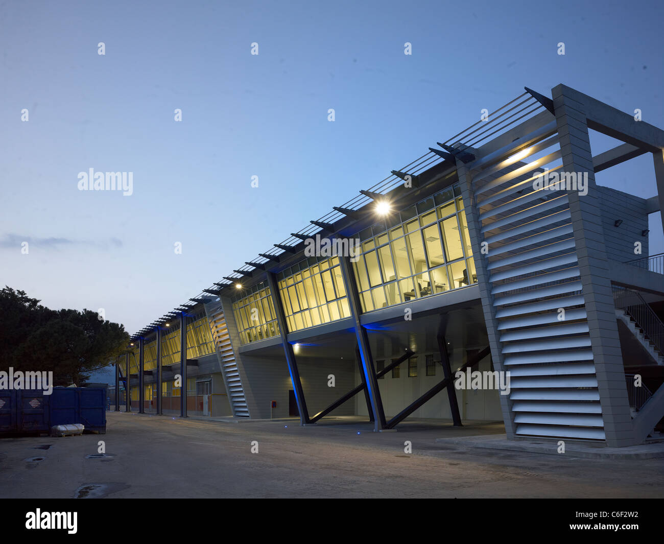 Exterior view of a technological factory Stock Photo - Alamy