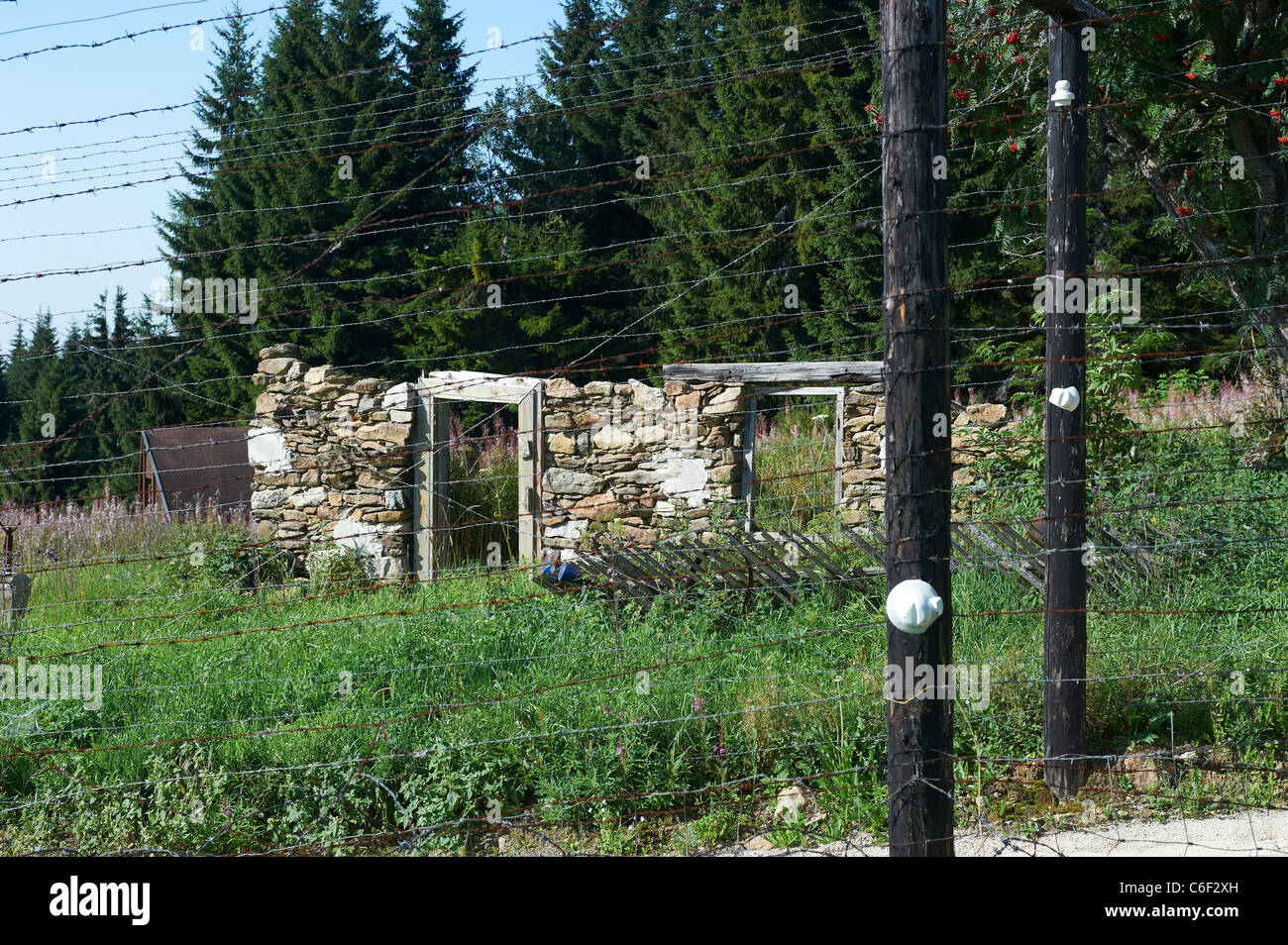 Abandoned border check point hi-res stock photography and images - Alamy