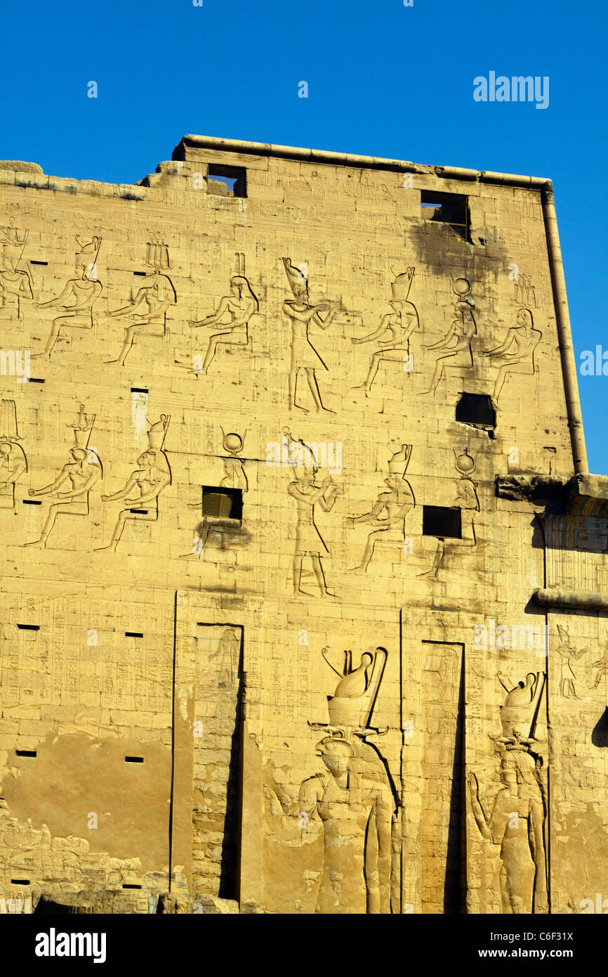 The Temple of Horus at Edfu Stock Photo - Alamy