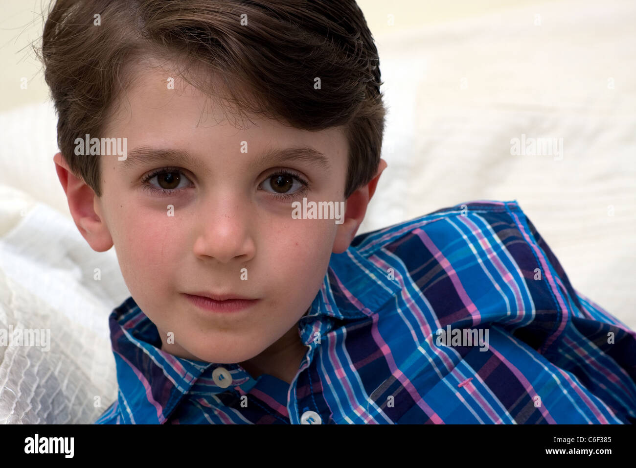 white kid child boy formal dress portrait smiling Stock Photo - Alamy