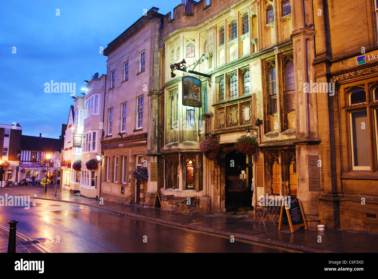 The George & Pilgrim pub in Glastonbury High Street Somerset England at ...