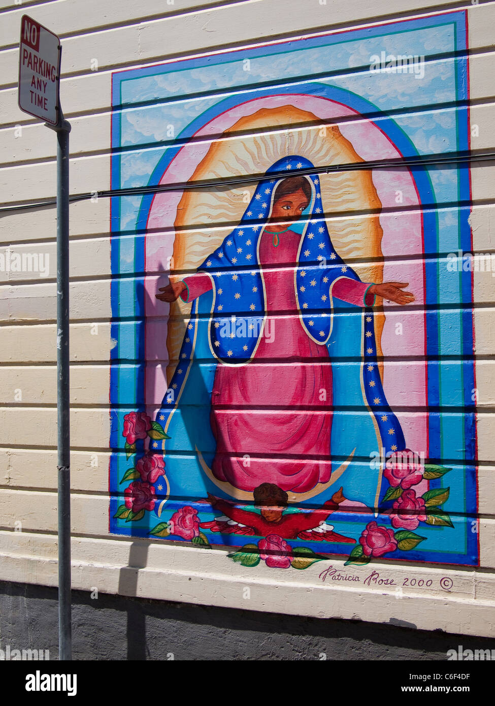 Mission district murals hi-res stock photography and images - Alamy