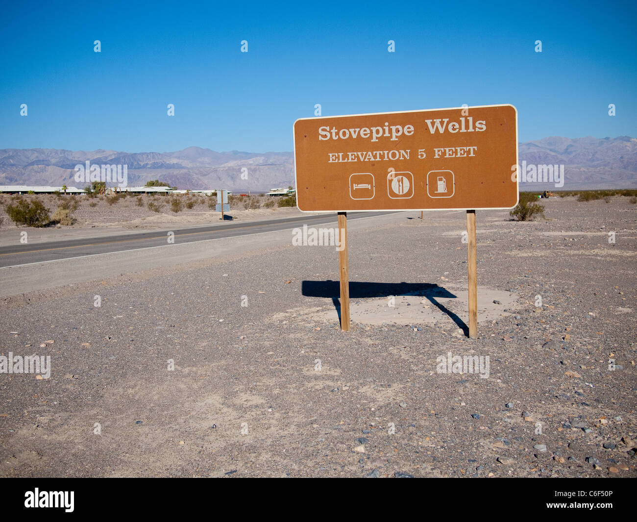 Stovepipe wells hi-res stock photography and images - Alamy