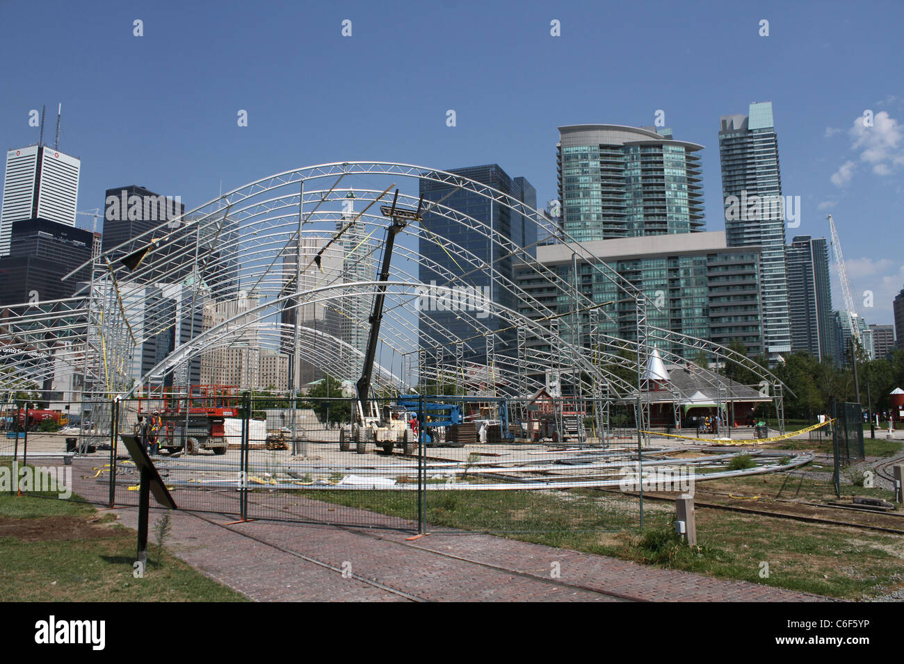 construction progress city downtown Stock Photo - Alamy