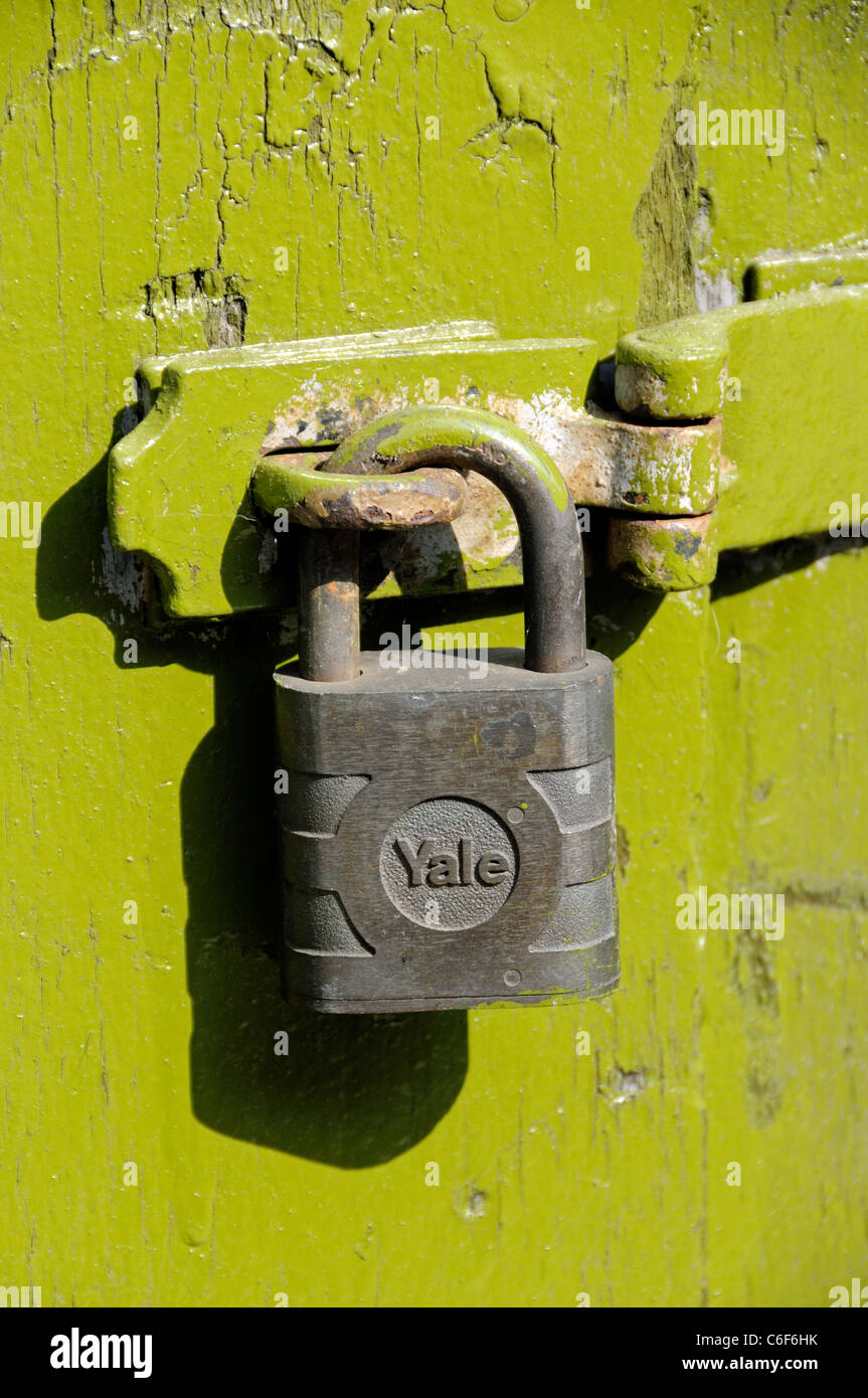 Yale lock hi-res stock photography and images - Alamy