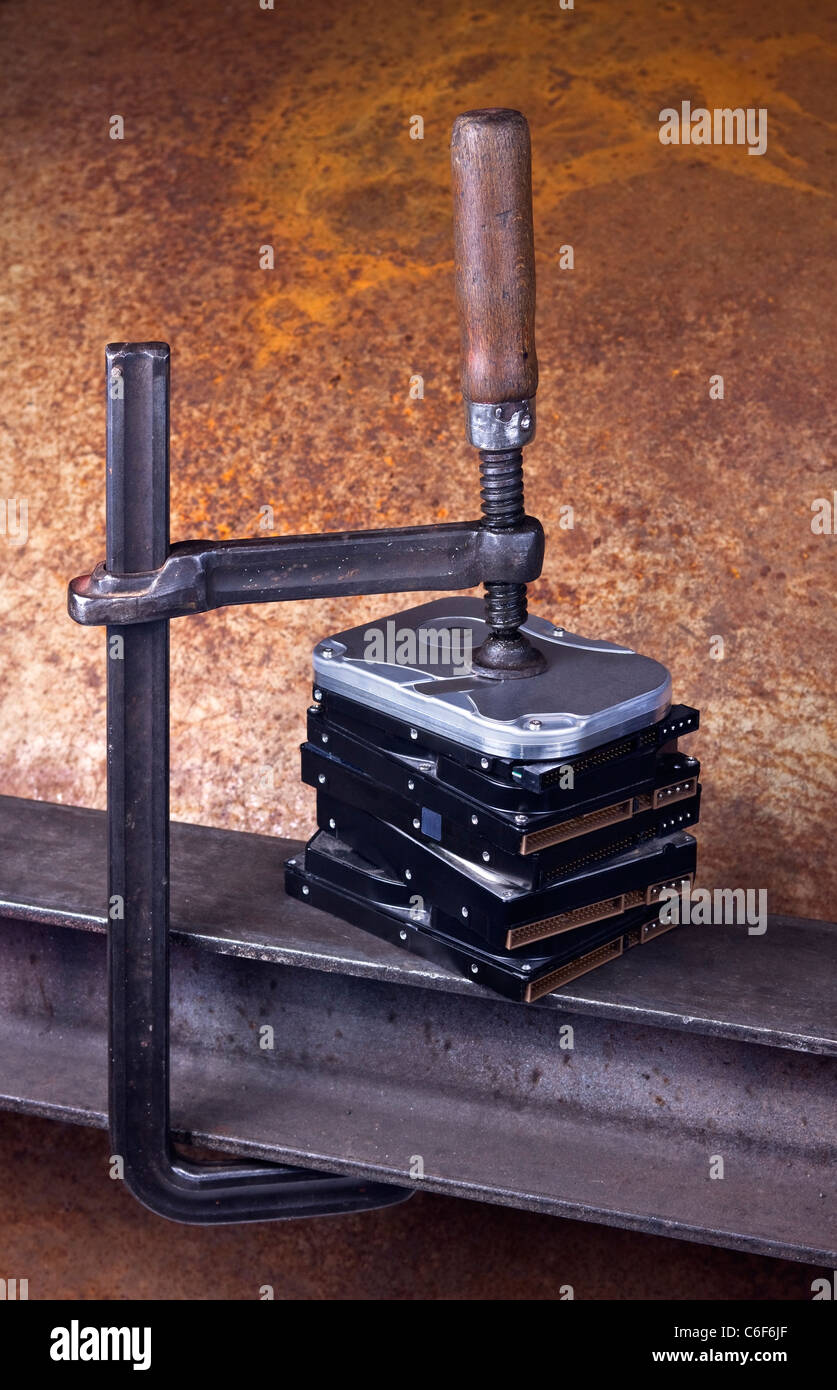 Block clamp hi-res stock photography and images - Alamy