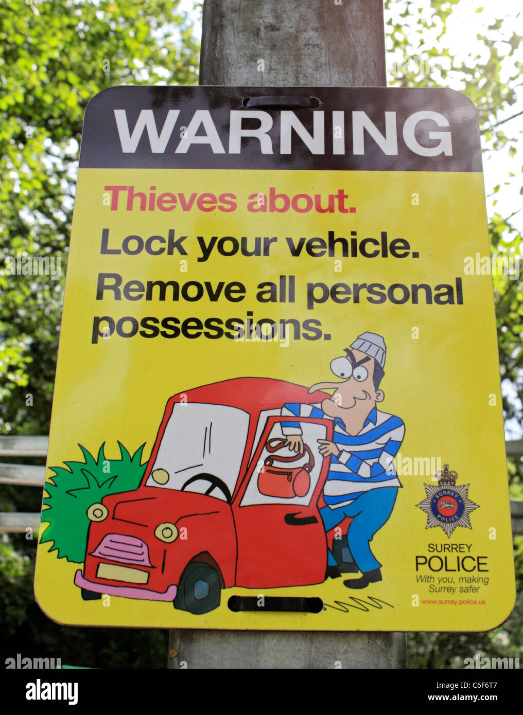 Thieves warning sign hi-res stock photography and images - Alamy