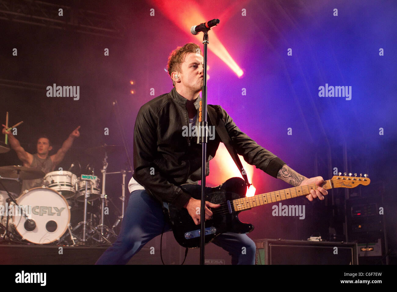 Danny Jones of McFly performing at the Jolly Day out on Hampton Court ...
