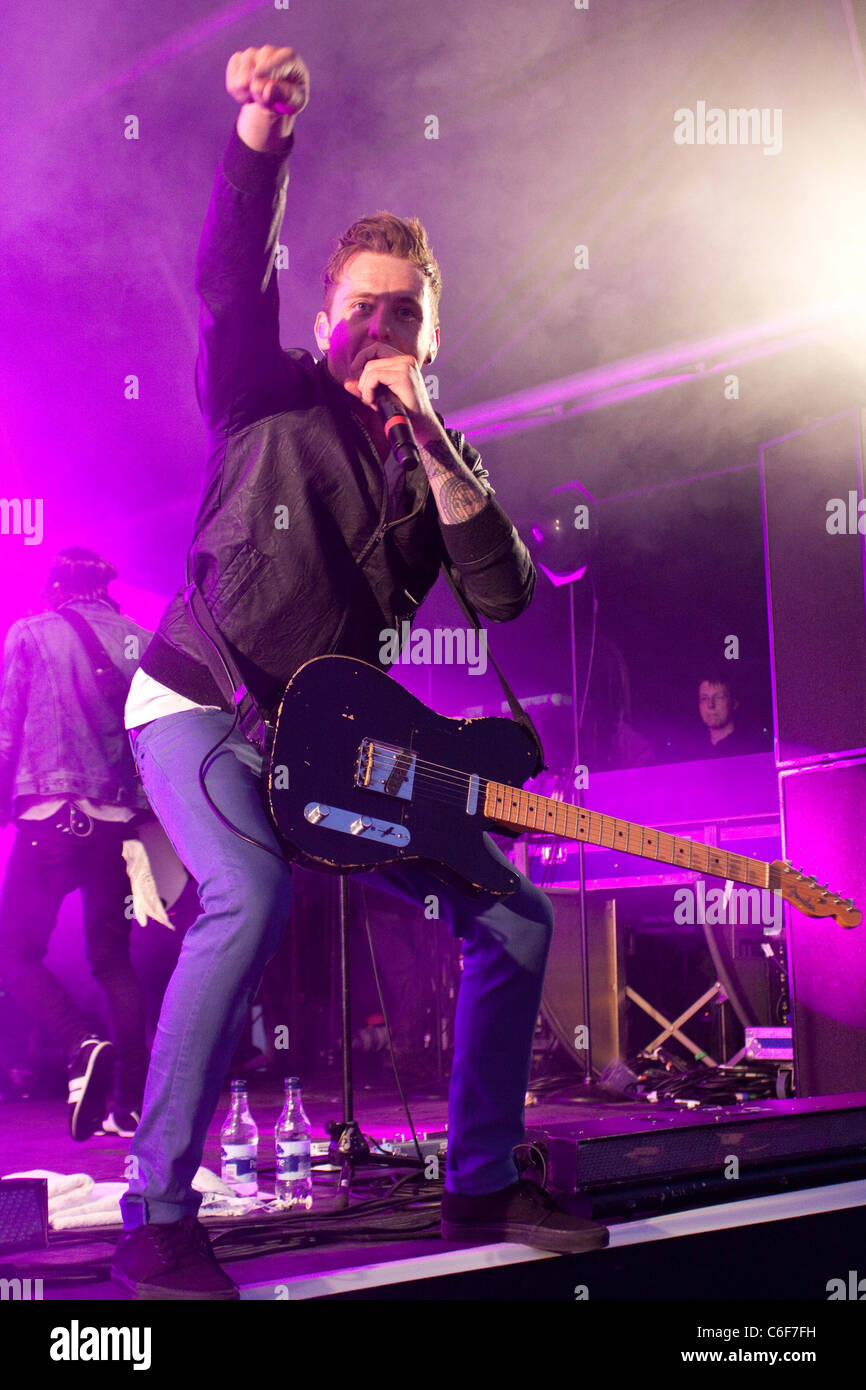 Danny Jones of McFly performing at the Jolly Day out on Hampton Court ...