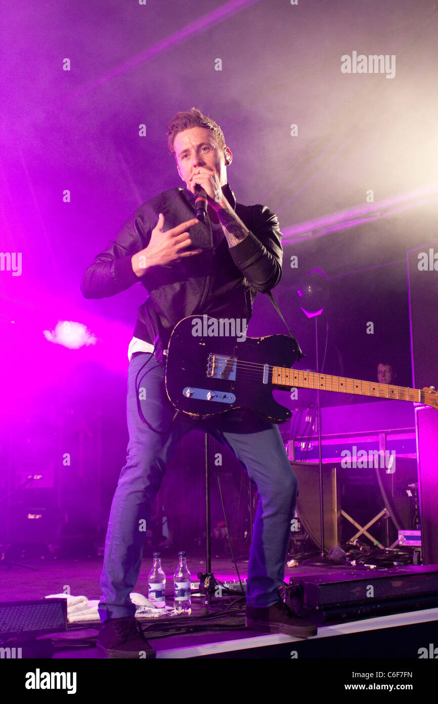 Danny Jones of McFly performing at the Jolly Day out on Hampton Court ...