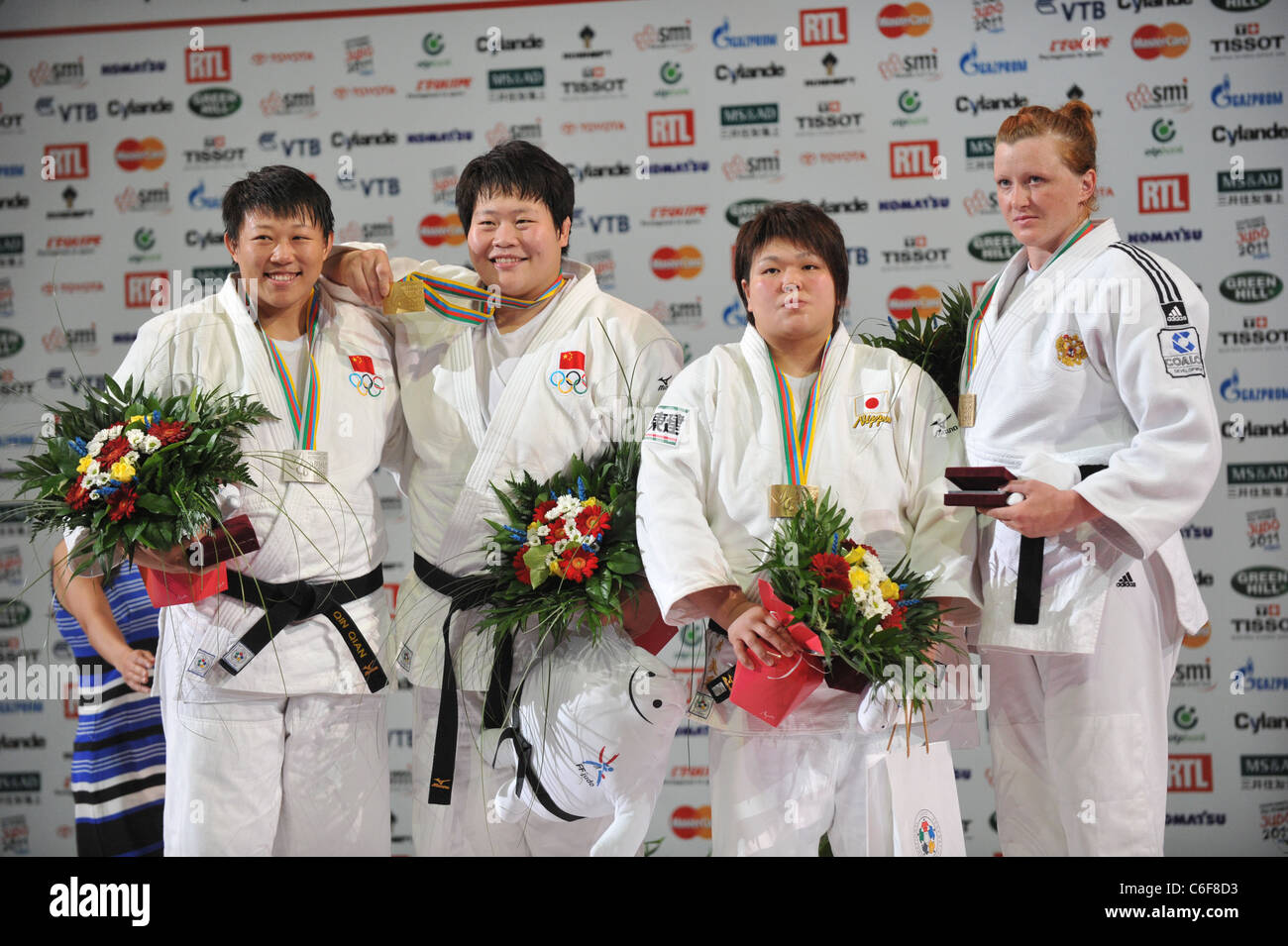 Womens judo hi-res stock photography and images - Alamy