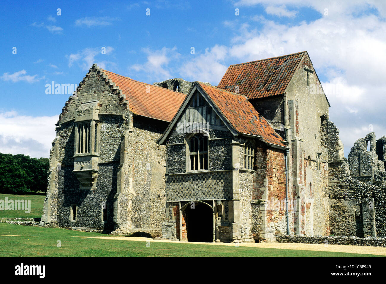 Castle Acre Priory, Norfolk. Priors's Lodging English medieval abbey ...