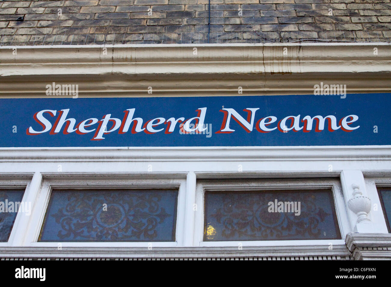 Shepherd neame pub sign hi-res stock photography and images - Alamy