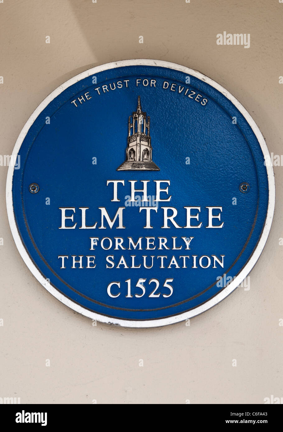 English elm tree hi-res stock photography and images - Alamy