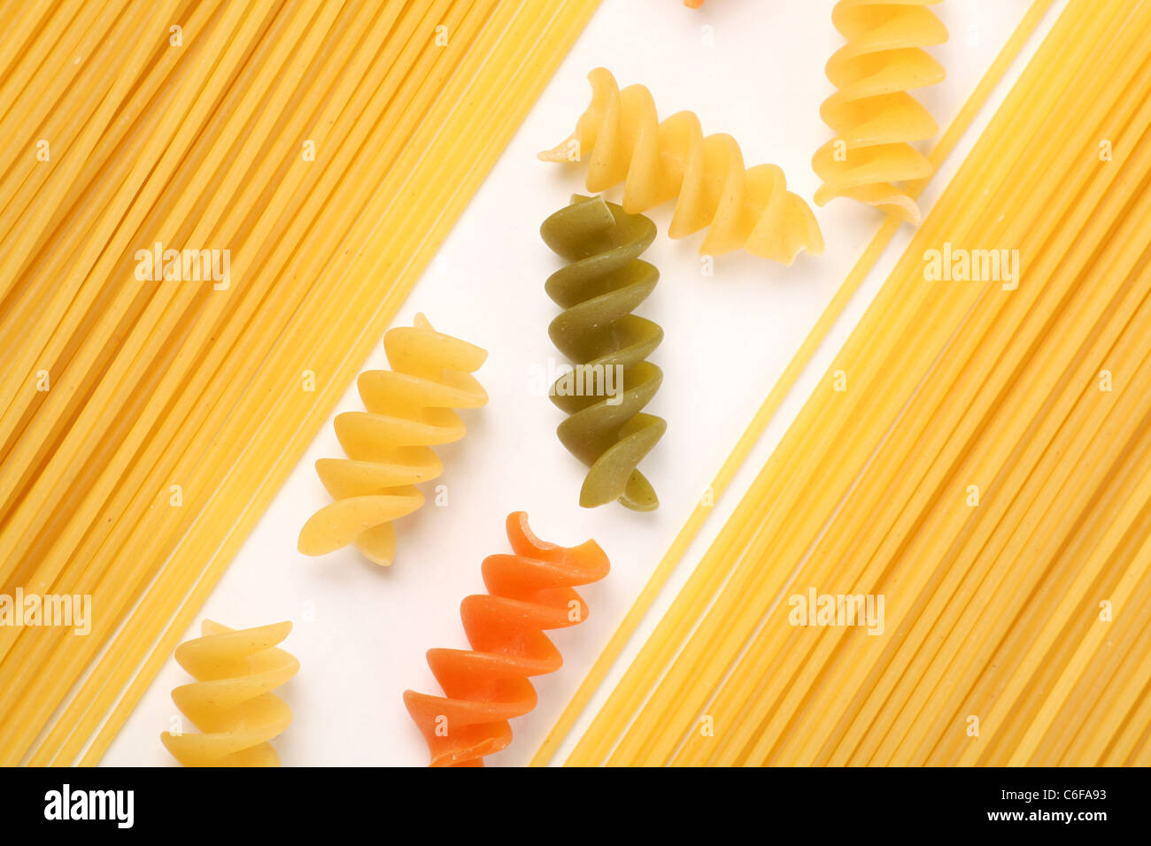 Ingredients spaghetti pasta noodles hi-res stock photography and images ...