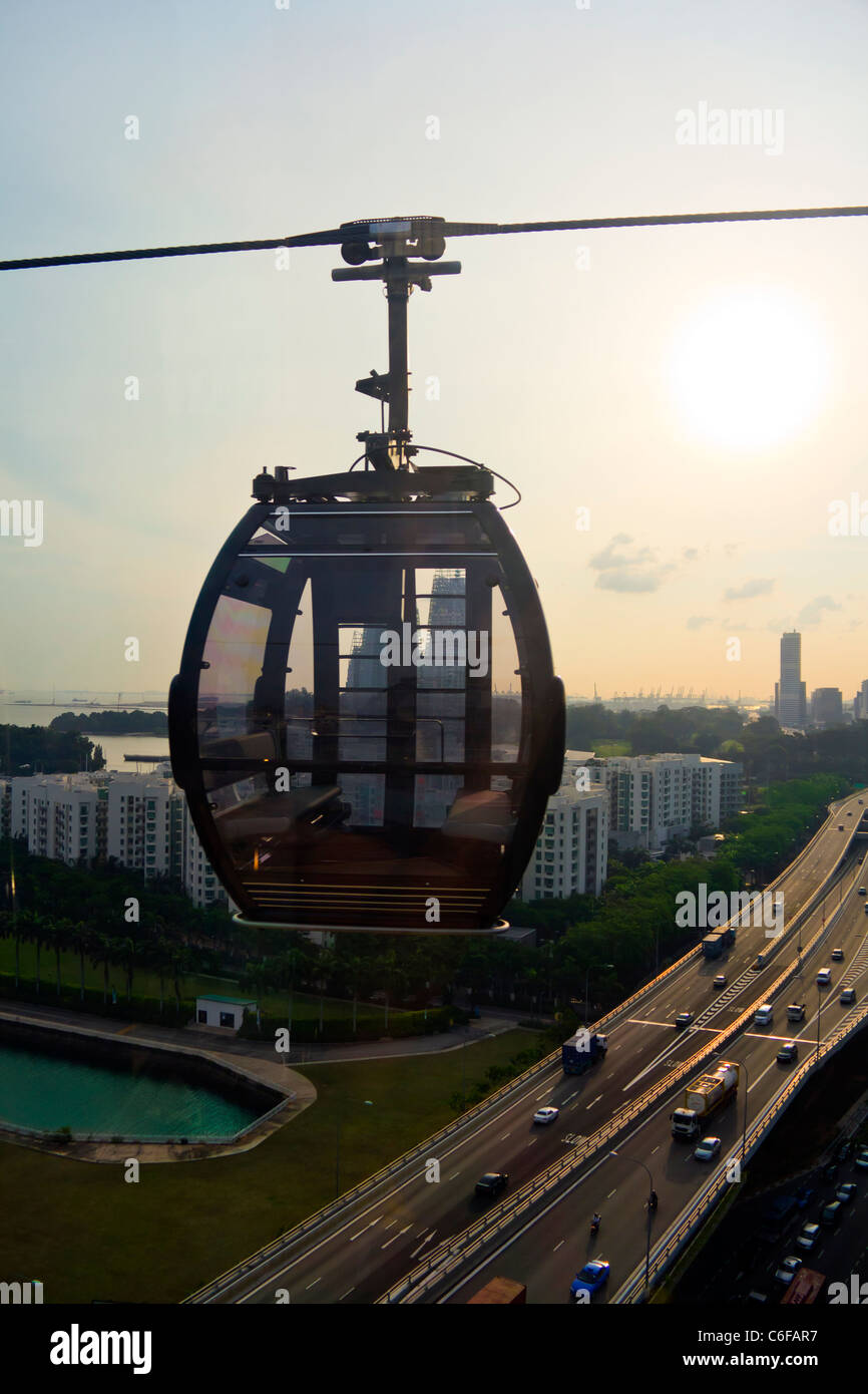 Cable cars singapore hi-res stock photography and images - Alamy