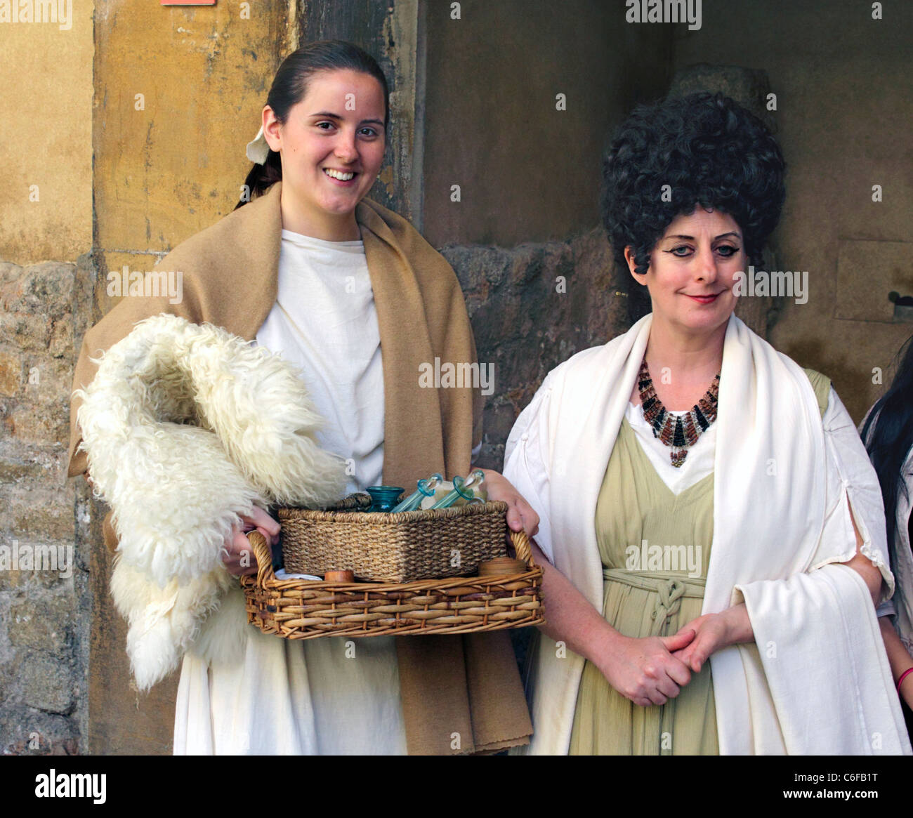 Ancient roman women hi-res stock photography and images - Alamy