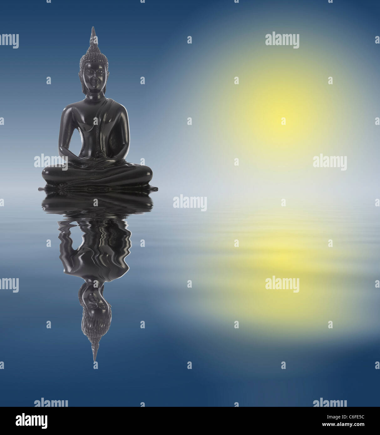 Buddha reflection in water hi-res stock photography and images - Alamy