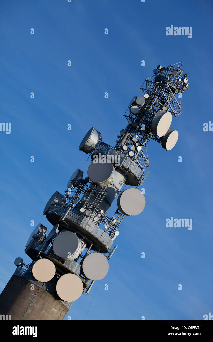 Broadcast relay station antennas hi-res stock photography and images ...