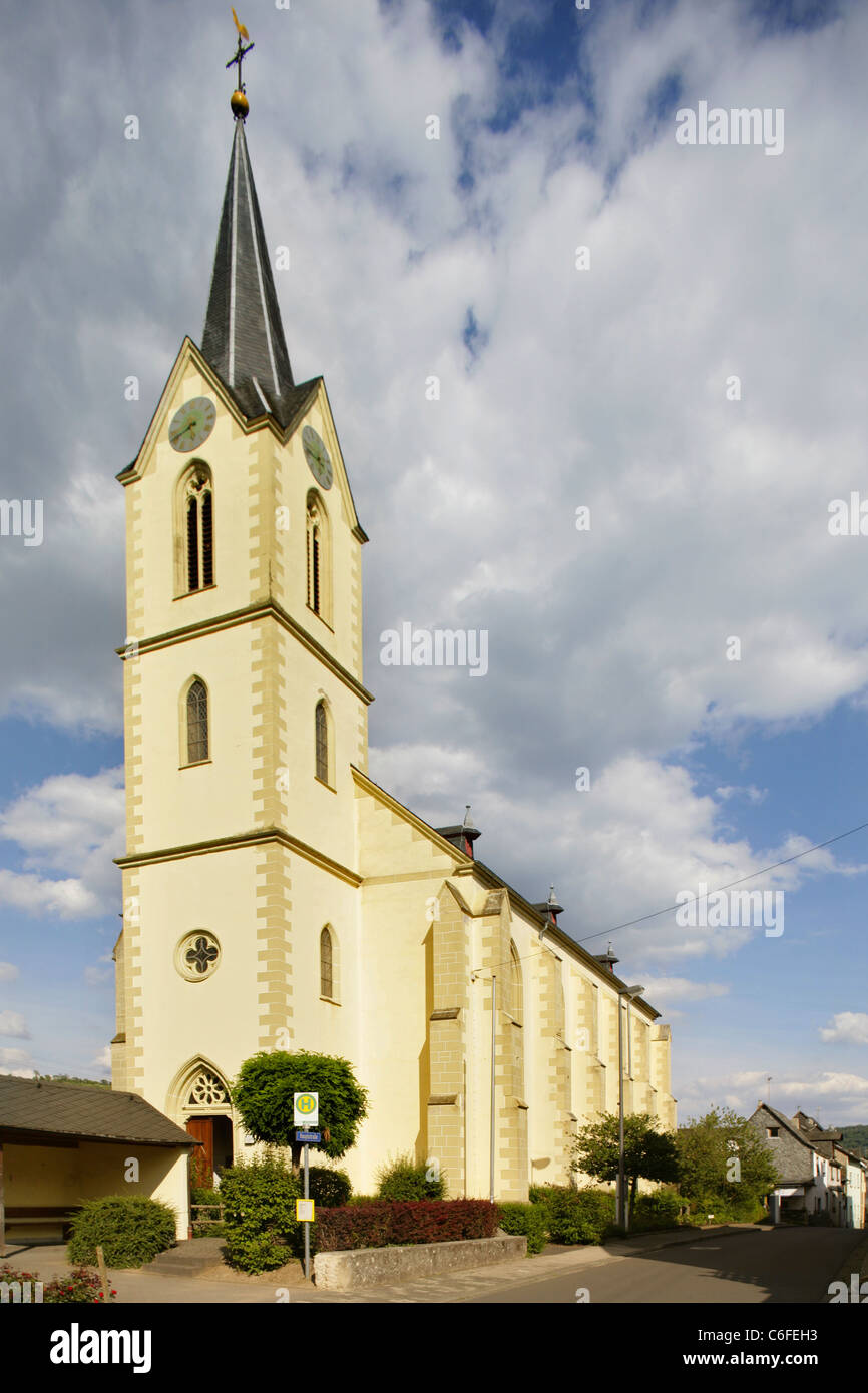 Church in the village of Losnich on the banks of the river Mosel ...