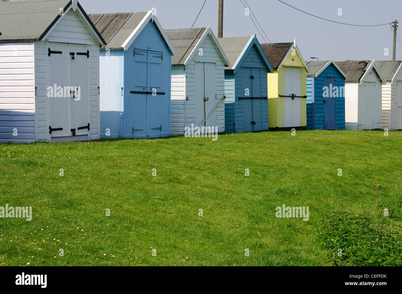 Uk beach huts hi-res stock photography and images - Alamy