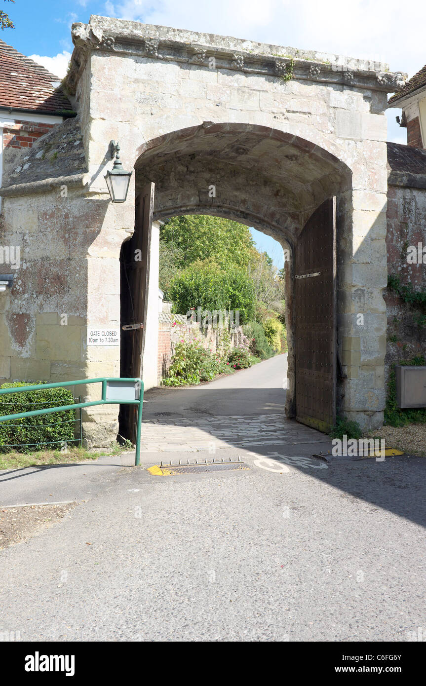 Harnham Gate in Salisbury Cathedral Close Stock Photo - Alamy