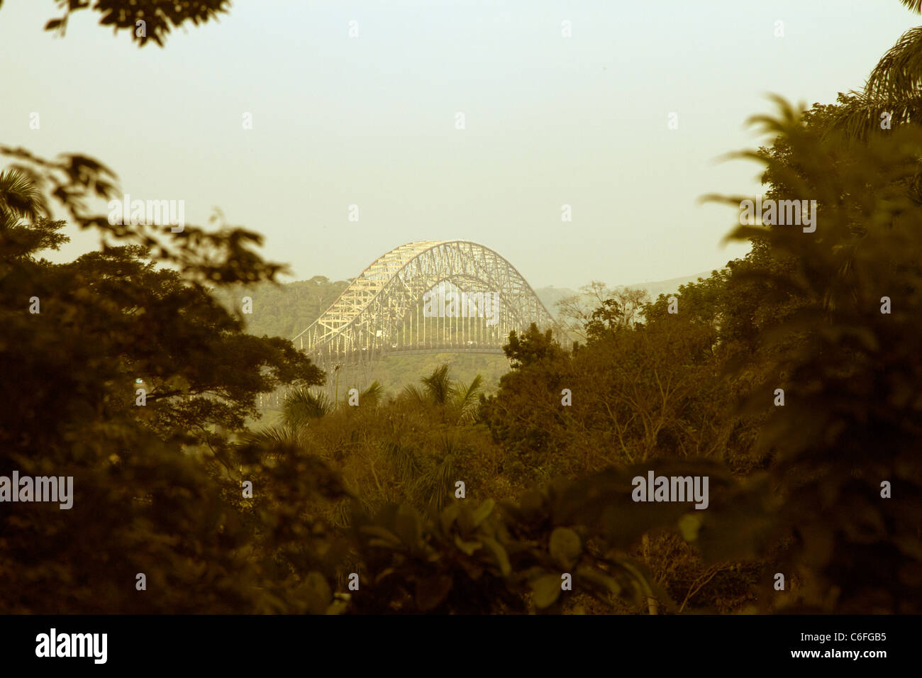 Bridge panama hi-res stock photography and images - Alamy