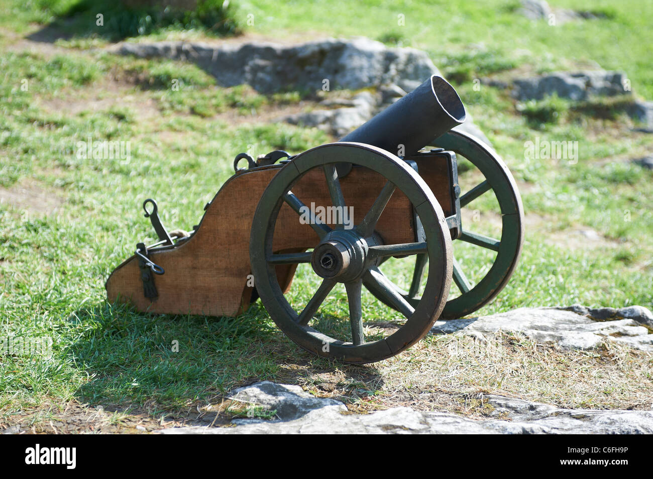 Old fashioned cannon hi-res stock photography and images - Alamy
