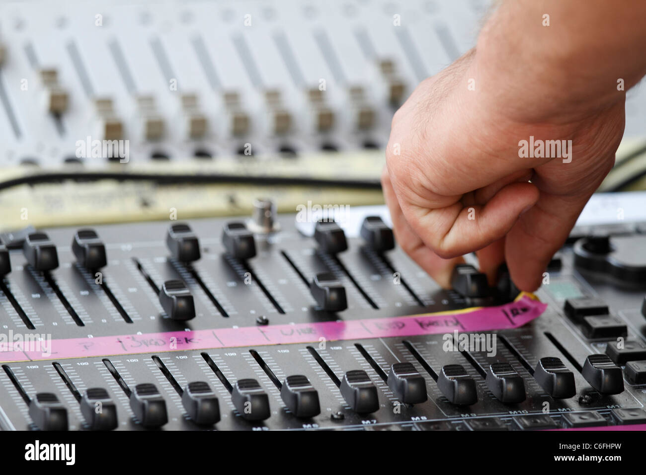 Sound connection hi-res stock photography and images - Alamy