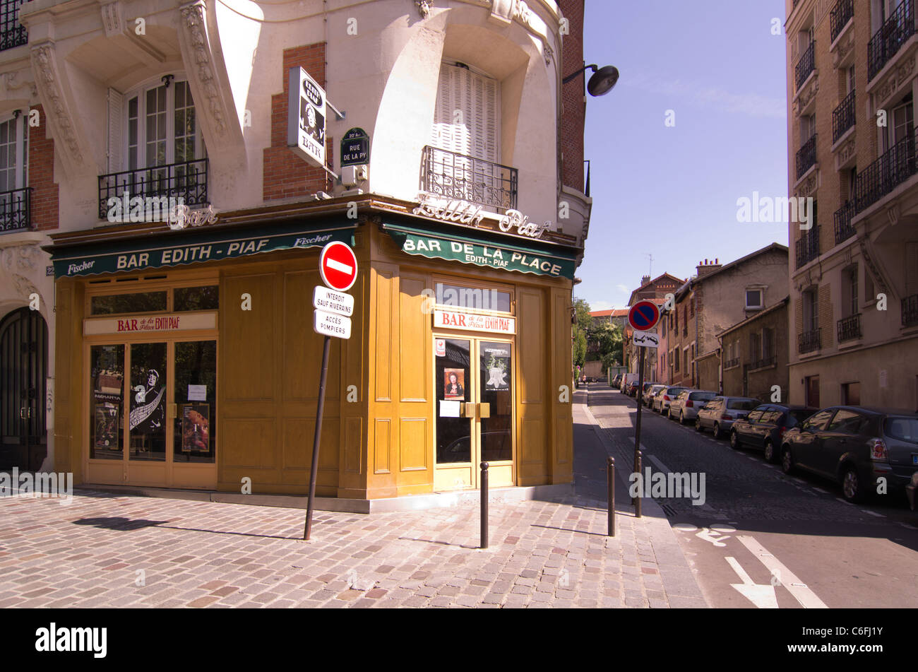 The Bar de la Place Edith Piaf in the 20th arondissement of Paris and ...
