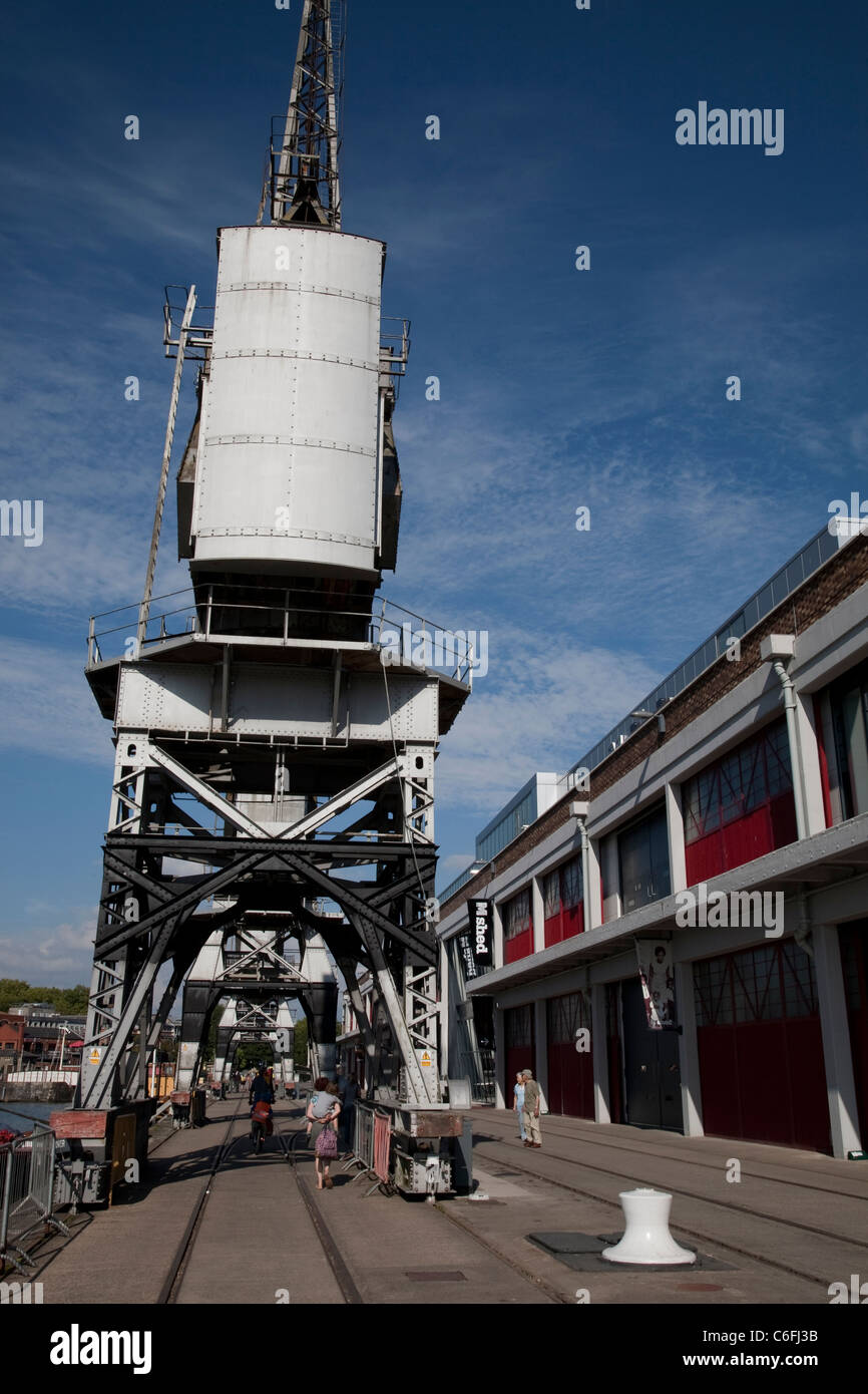 Industrial crane bristol hi-res stock photography and images - Alamy
