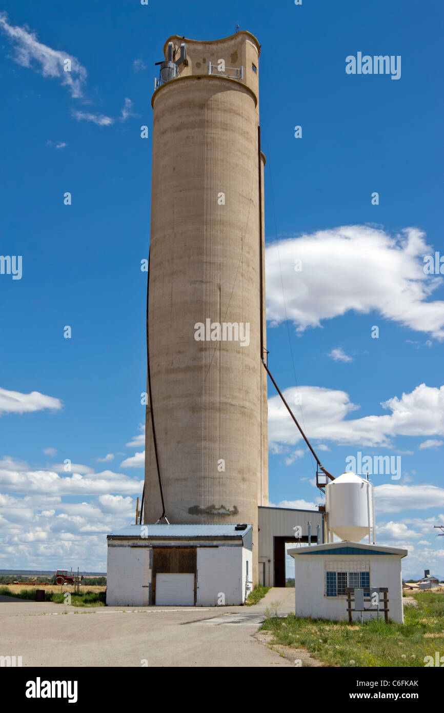 Grain silo hi-res stock photography and images - Alamy