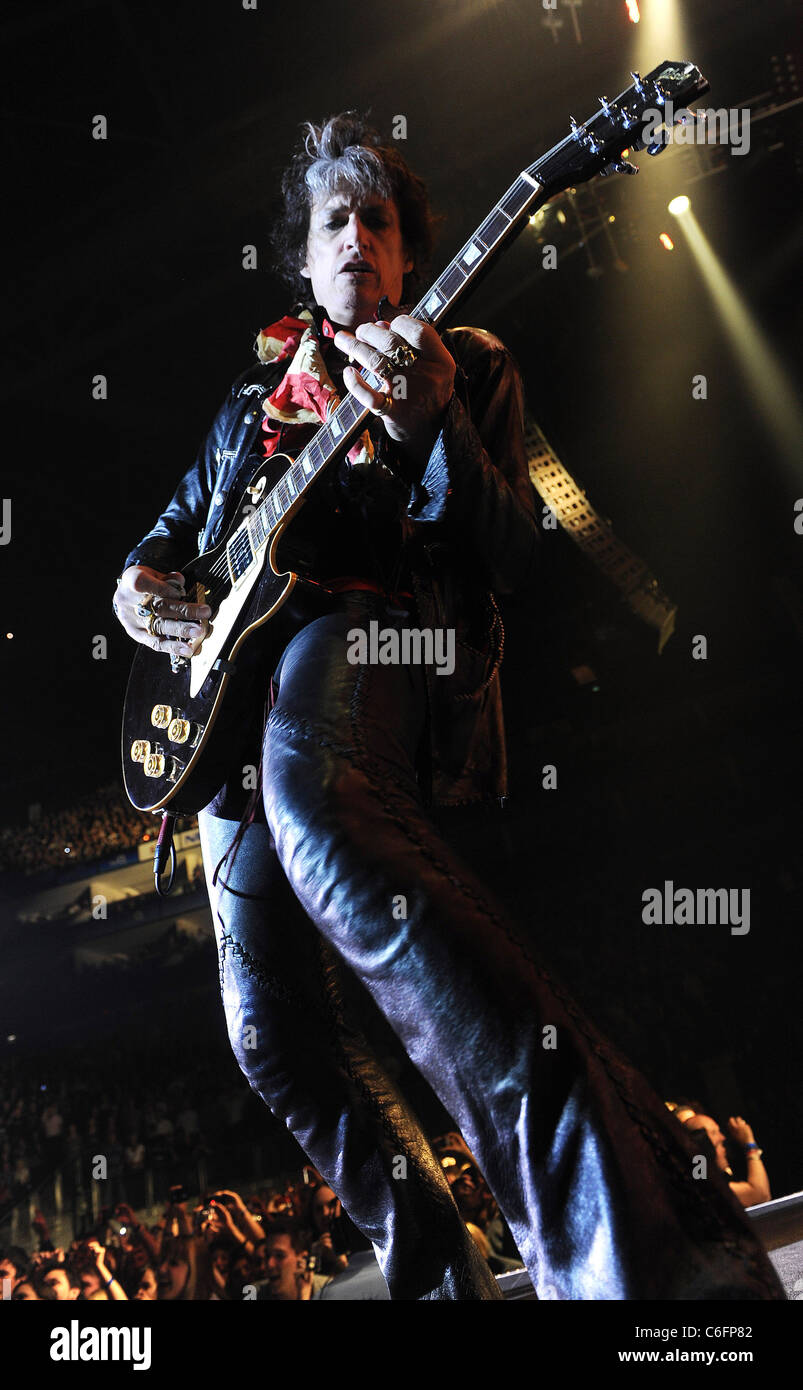 Aerosmith performing live in concert at o2 arena london hi-res stock ...