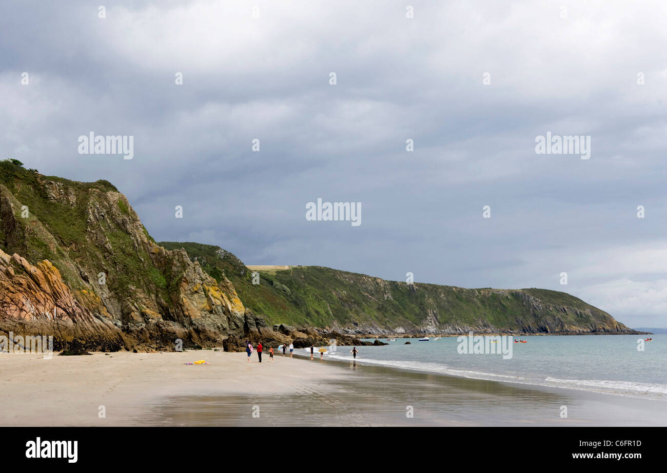 A sandy beach at Gorran Haven Cornwall Stock Photo - Alamy