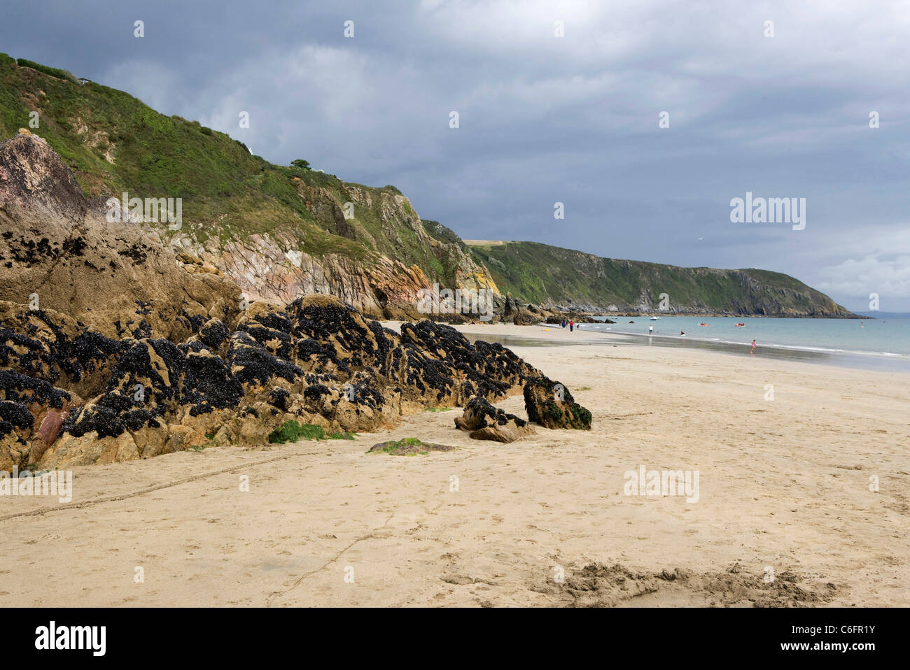 A sandy beach at Gorran Haven Cornwall Stock Photo - Alamy