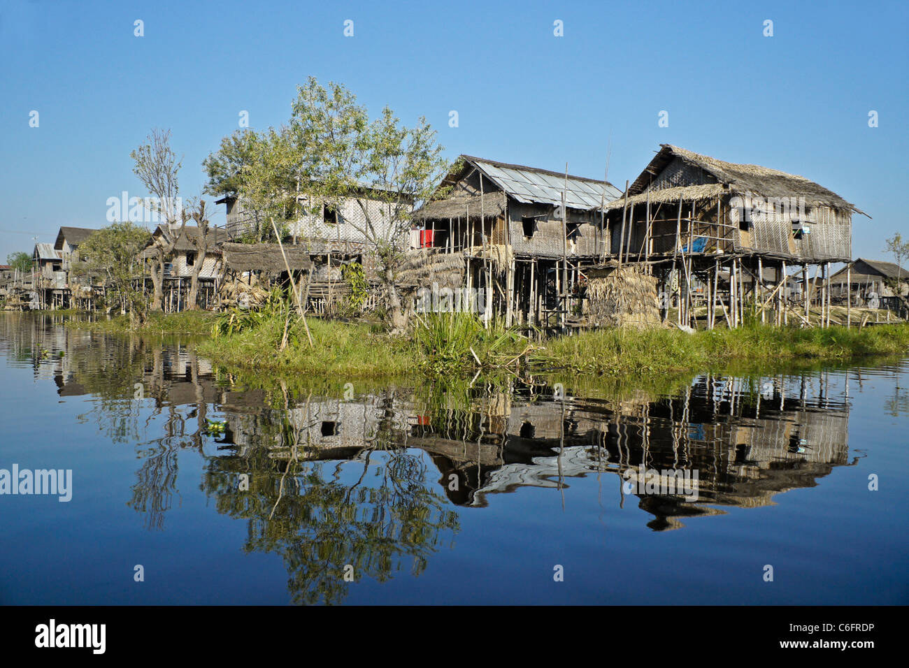 Southeast asia myanmar burma inlay lake houses hi-res stock photography ...