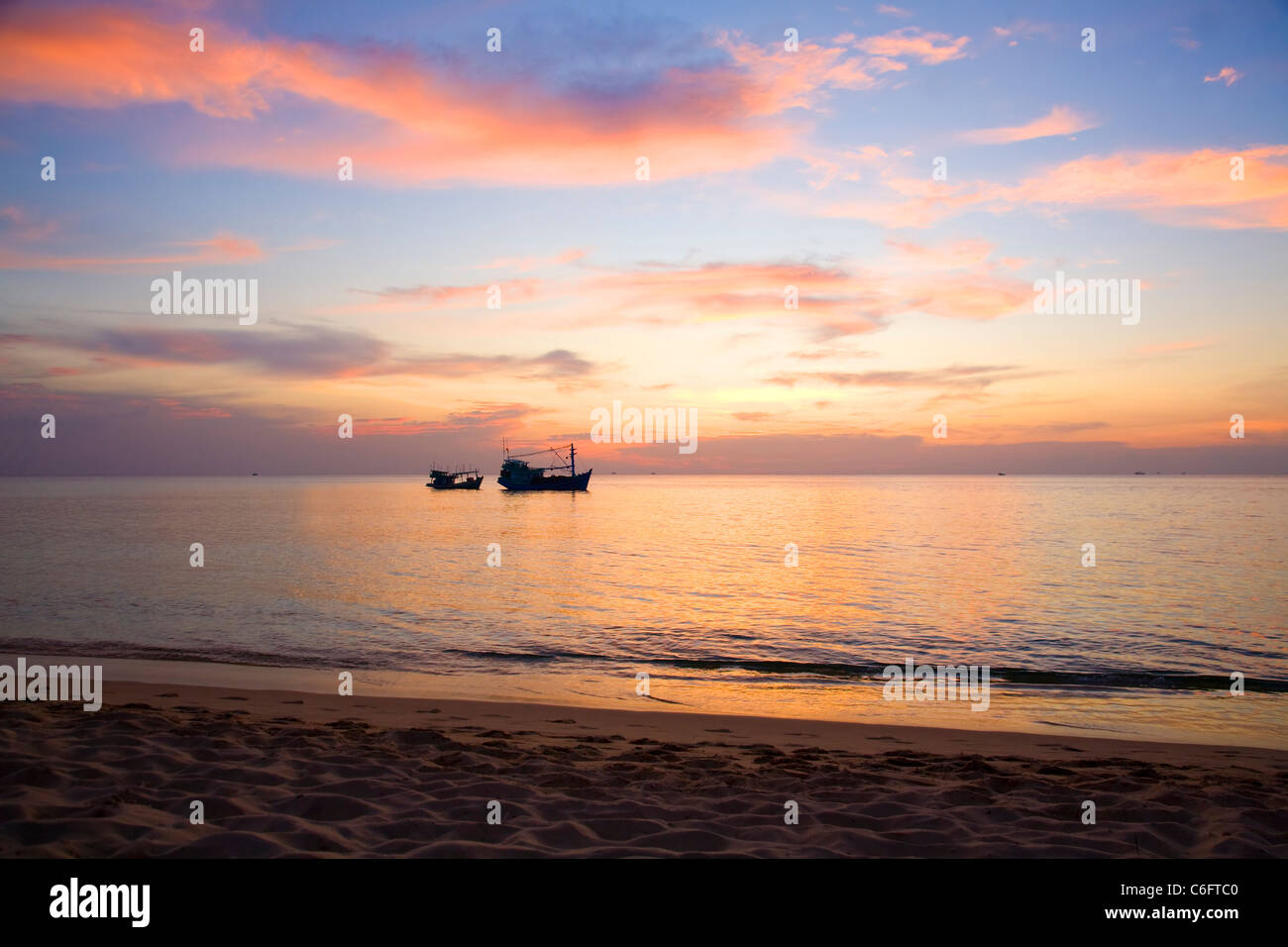 Sunset at Phu Quoc beach, Vietnam Stock Photo - Alamy