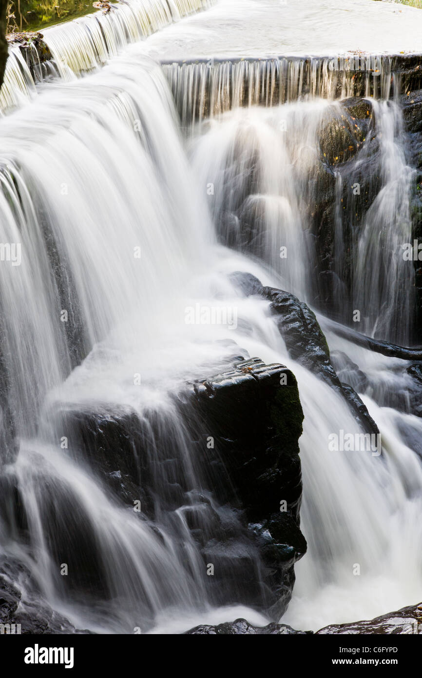 Showering in waterfall hi-res stock photography and images - Alamy