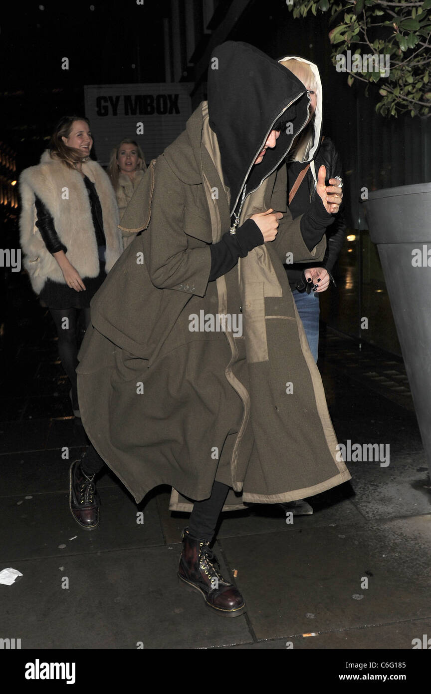 Agyness Deyn arriving at Bungalow 8 nightclub with a female friend. In ...
