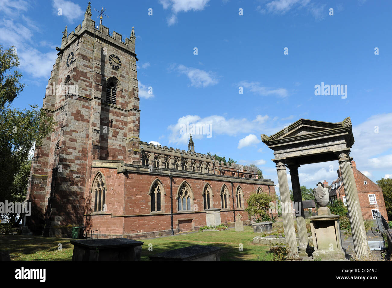 St marys church market drayton hi-res stock photography and images - Alamy