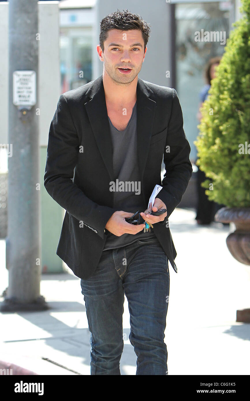 Dominic Cooper arriving at Le Pain Quotidien in West Hollywood. Los ...