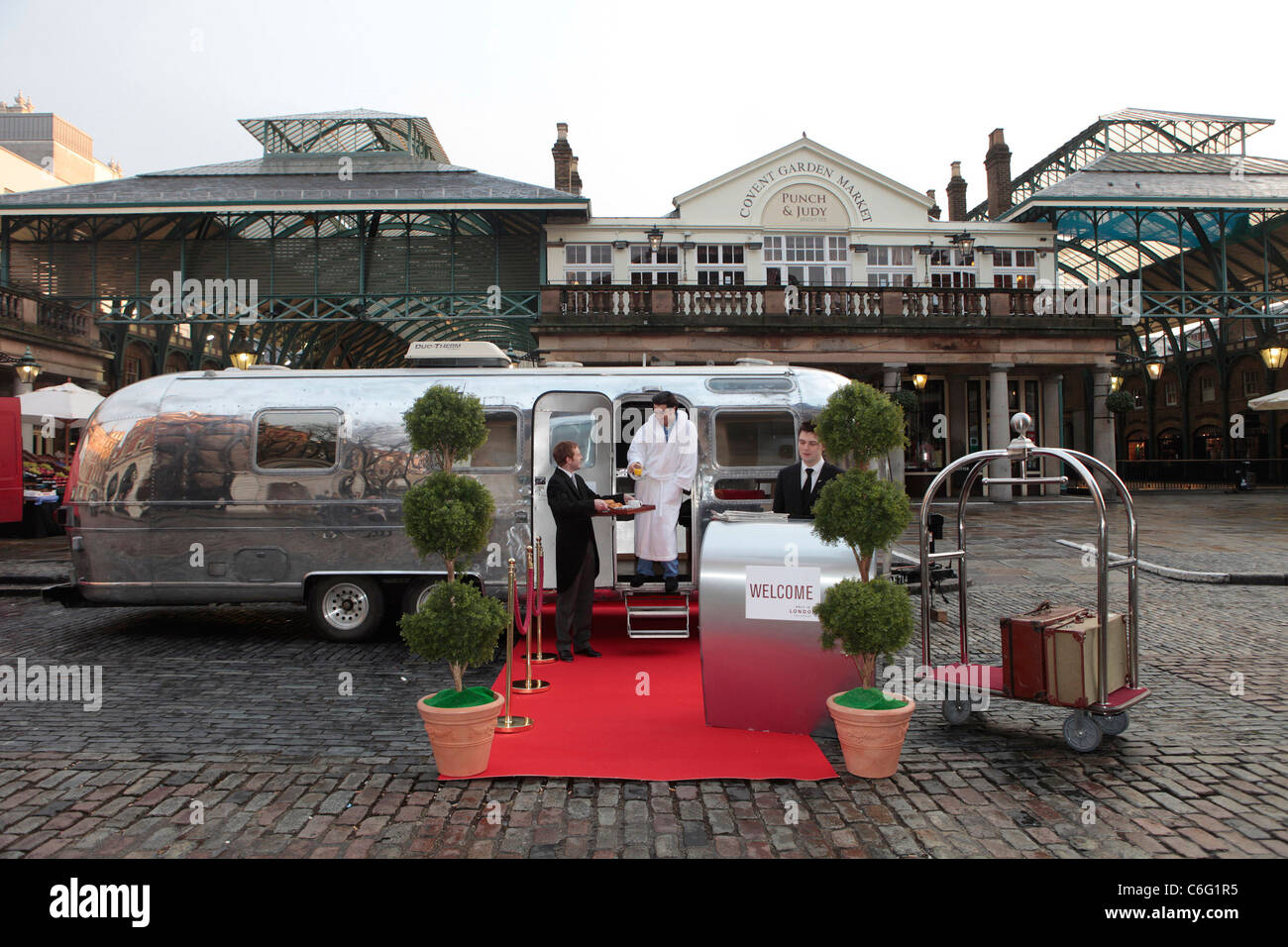 Its the worlds smallest hotel the visit london hostel hi-res stock ...
