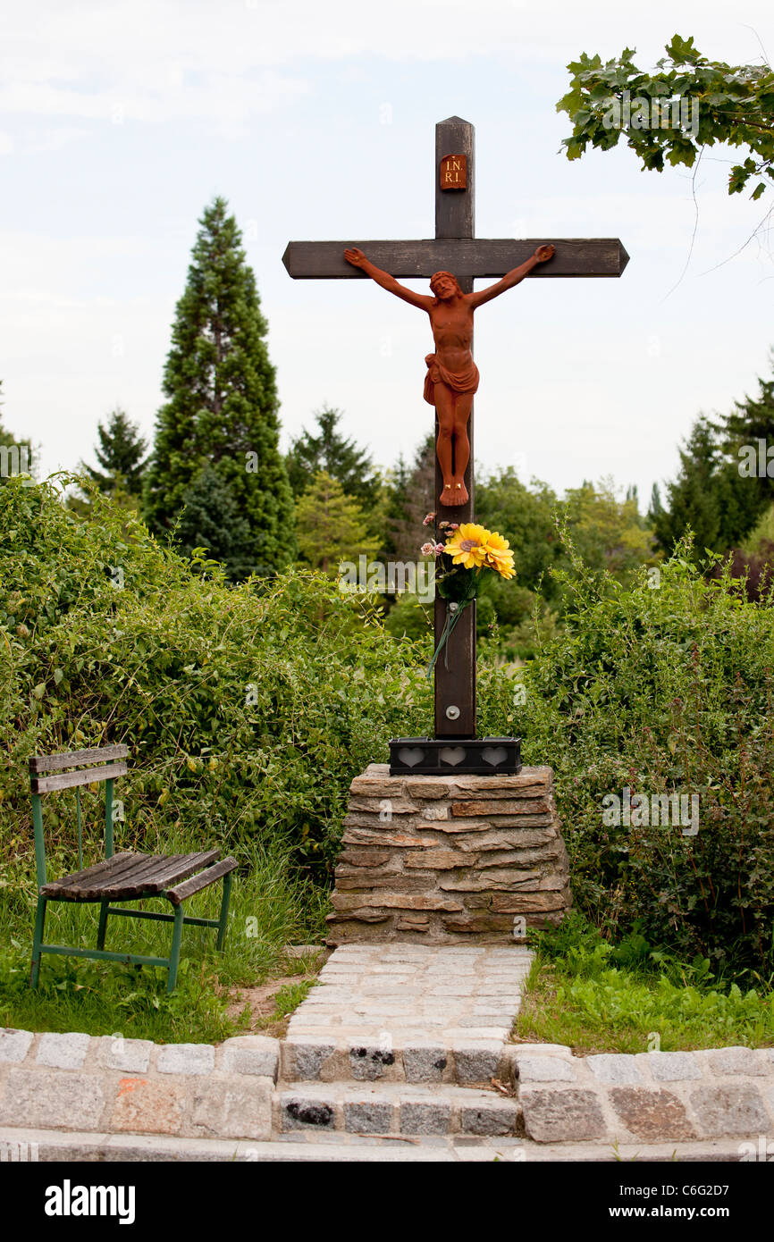 Roadside cross hi-res stock photography and images - Alamy