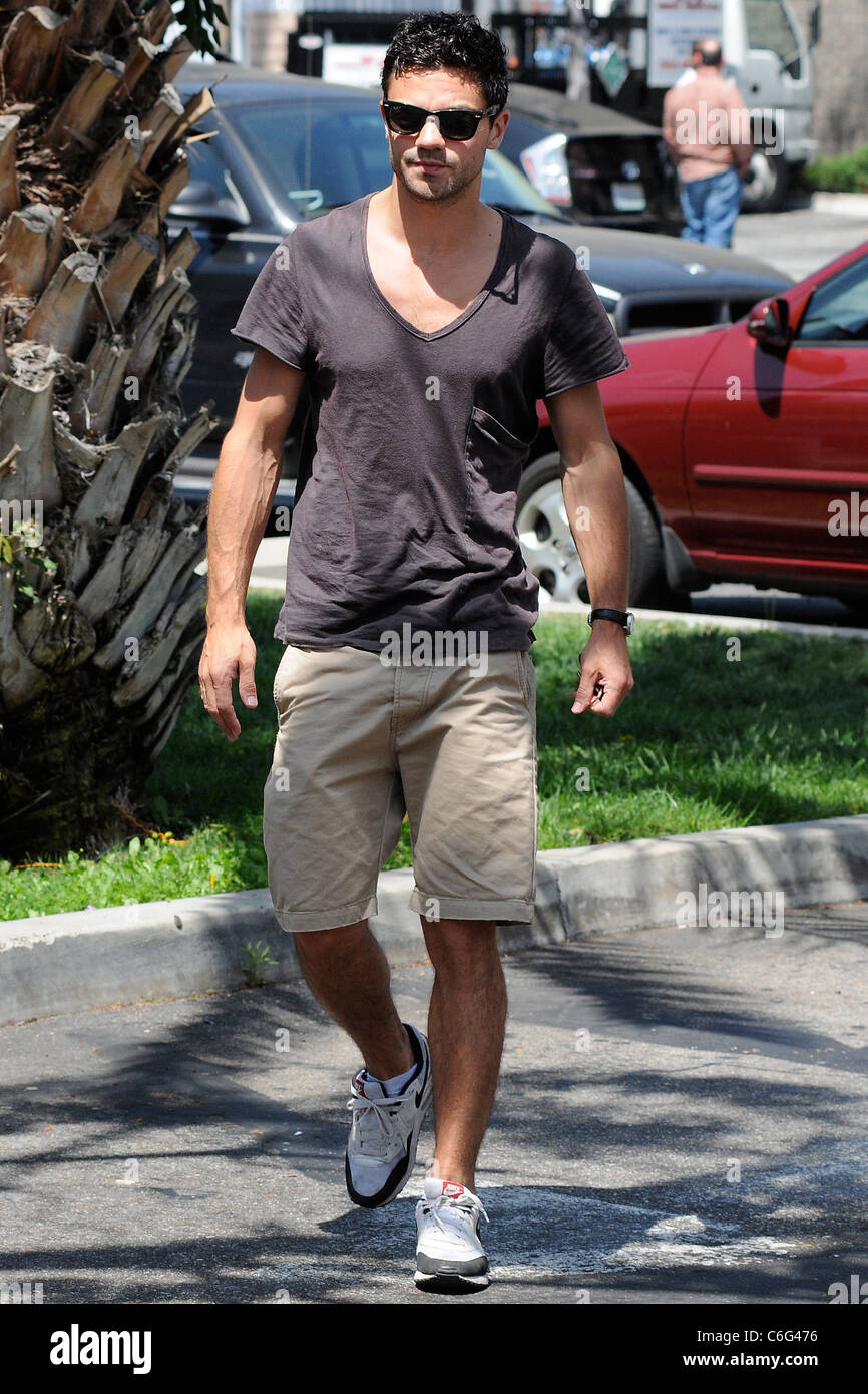 Dominic Cooper running errands in Hollywood Los Angeles, California ...