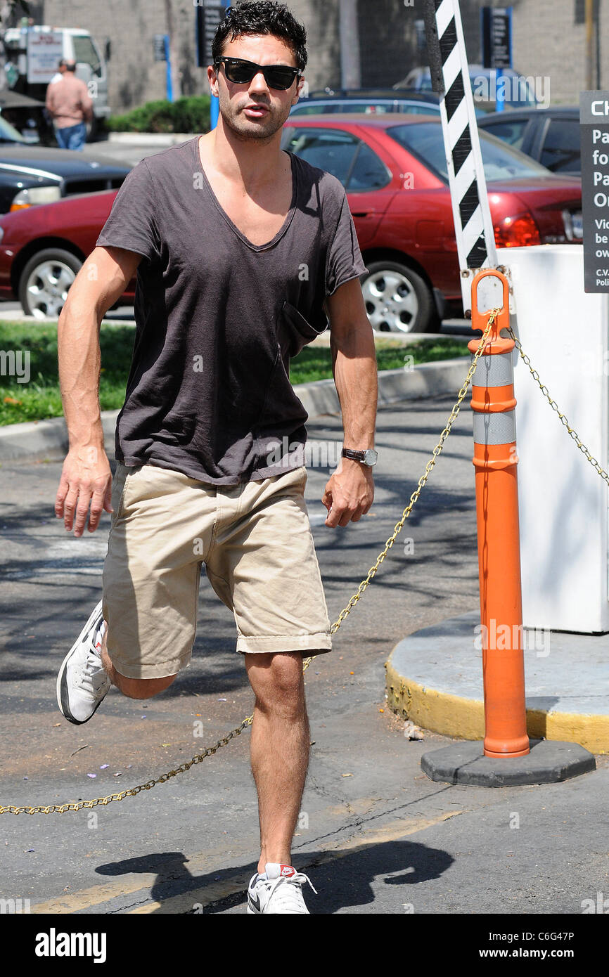 Dominic Cooper running errands in Hollywood Los Angeles, California ...